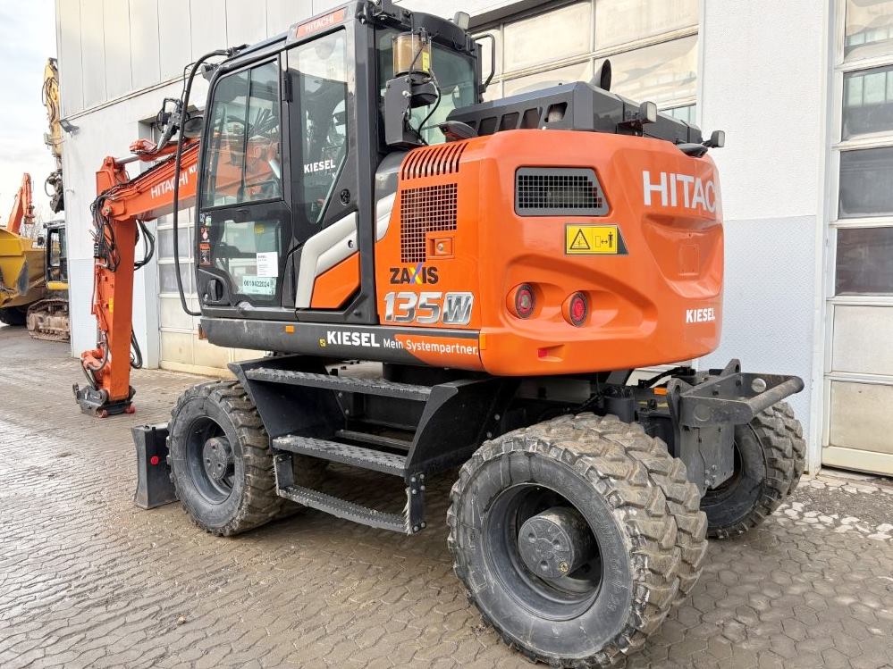 Gebrauchtmaschine ZX135W-7