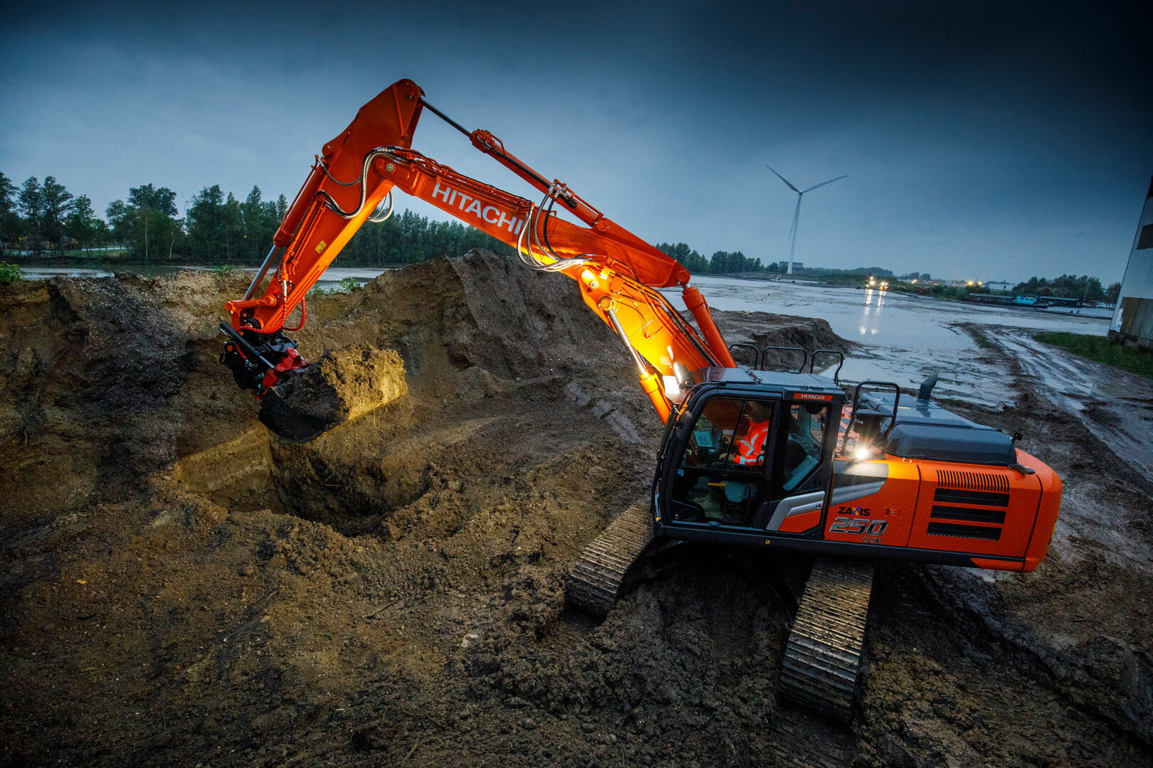 Der Hitachi ZX250-7 Raupenbagger