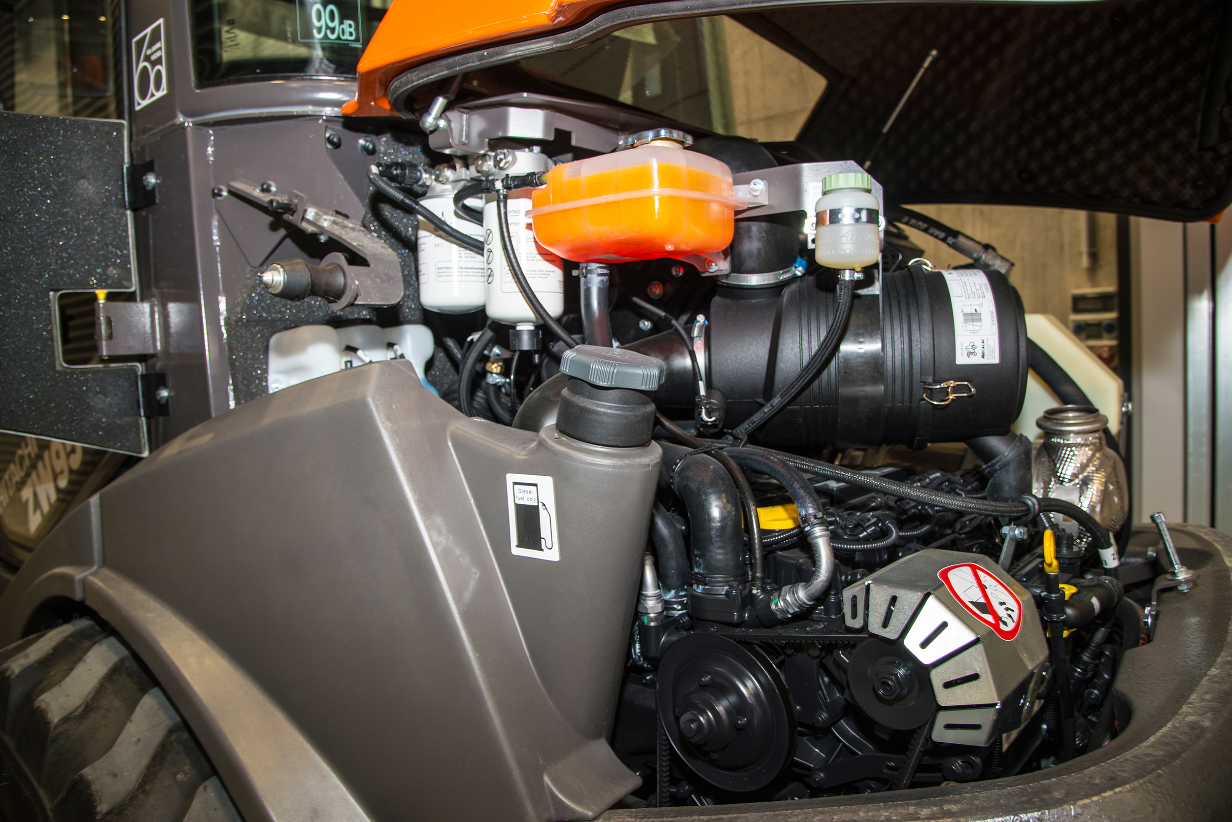 Der Hitachi ZW95-6 Kompaktradlader