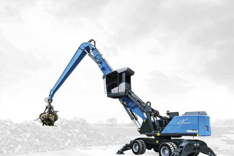 Der Fuchs MHL360F Umschlagbagger