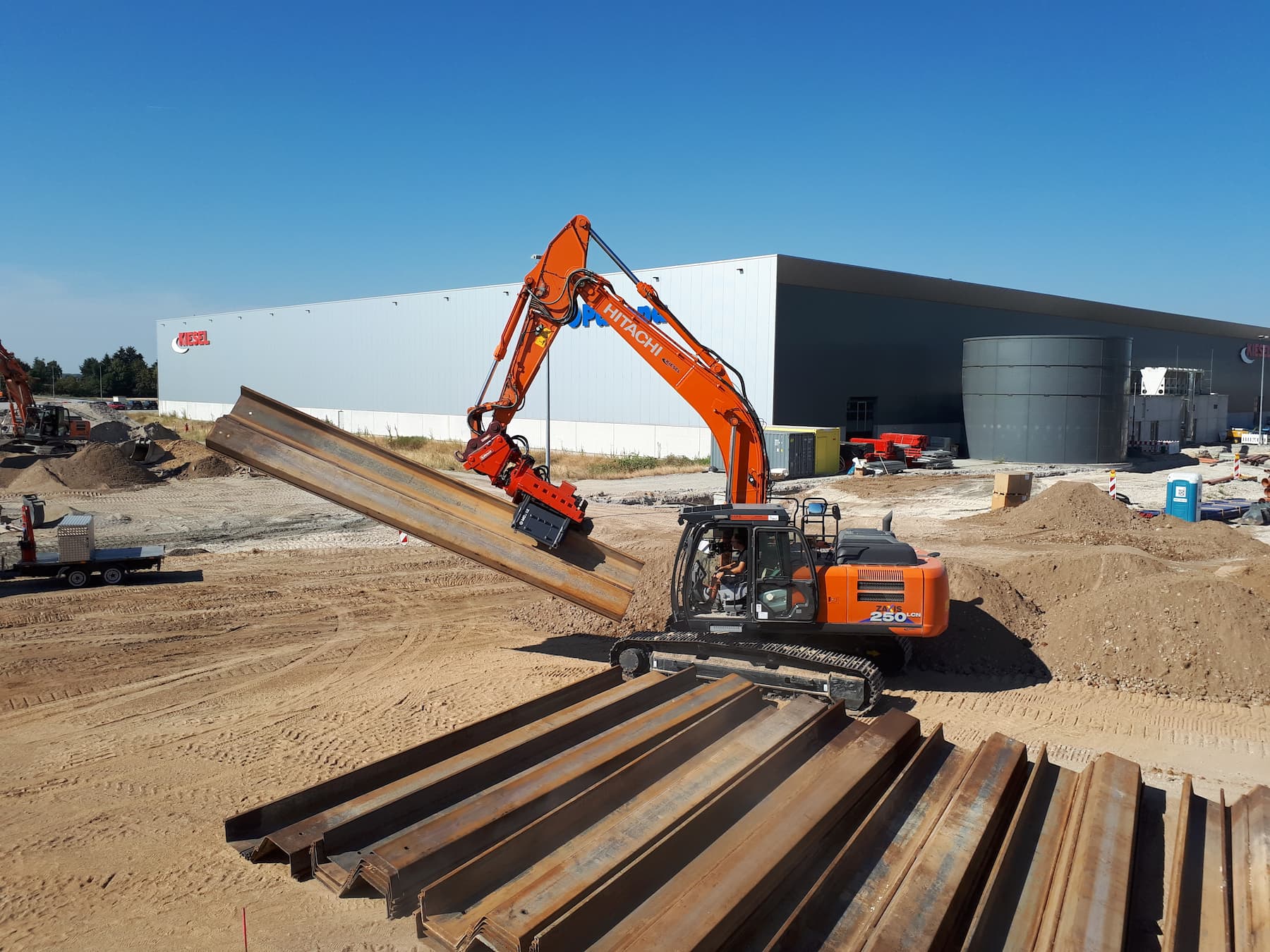 KIESEL - Rammen für den Spezialtiefbau