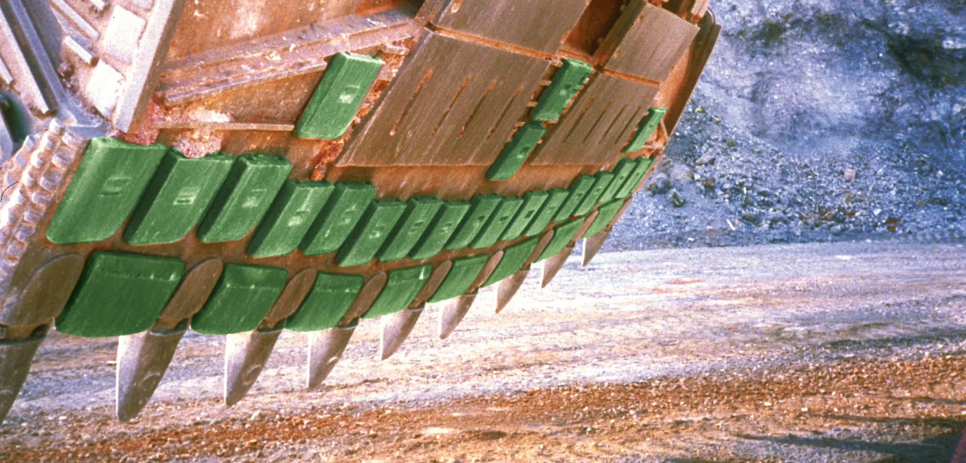 KIESEL - ESCO Zahnsysteme